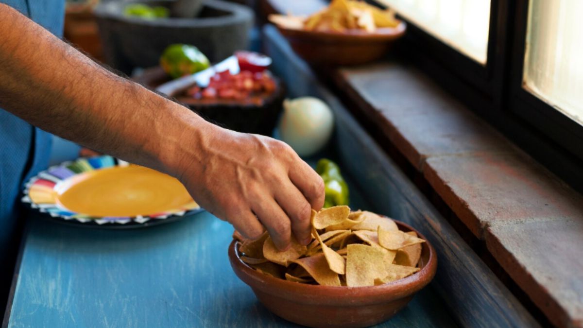 The Best Dips for Your Totopos: Elevate Your Snack Game!